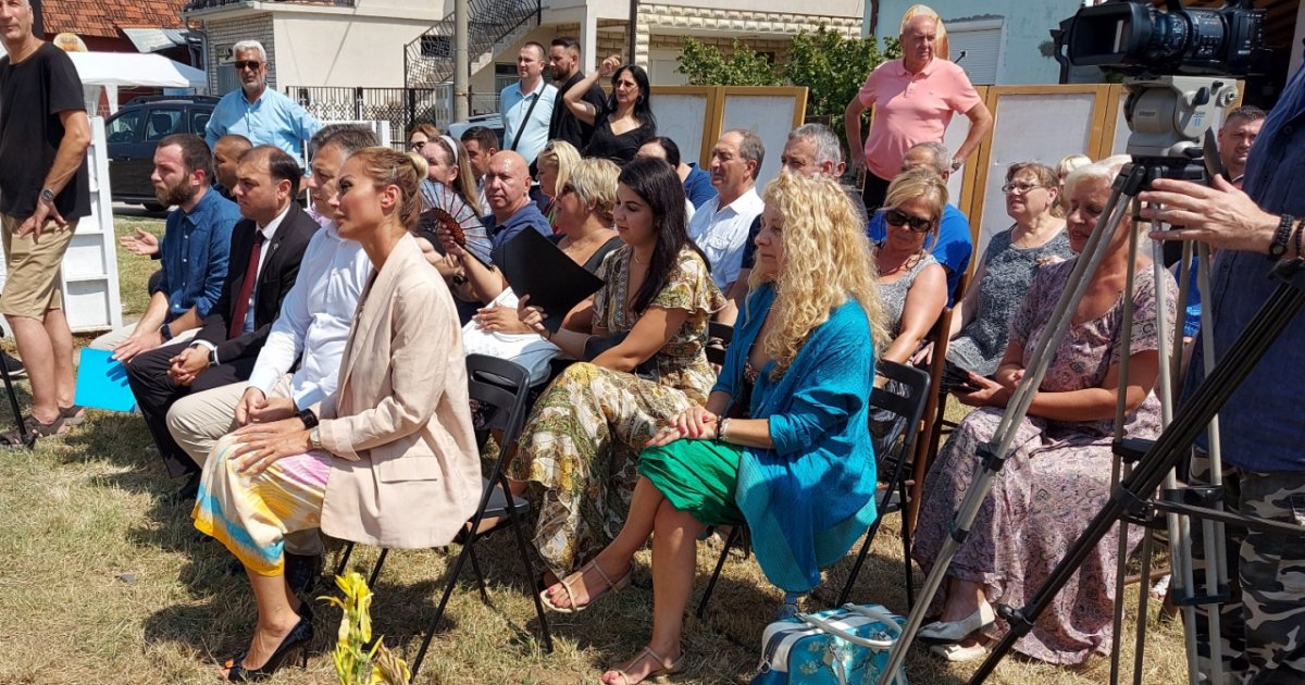 Otvoren Kulturni centar Roma u Pirotu - Telegraf.rs