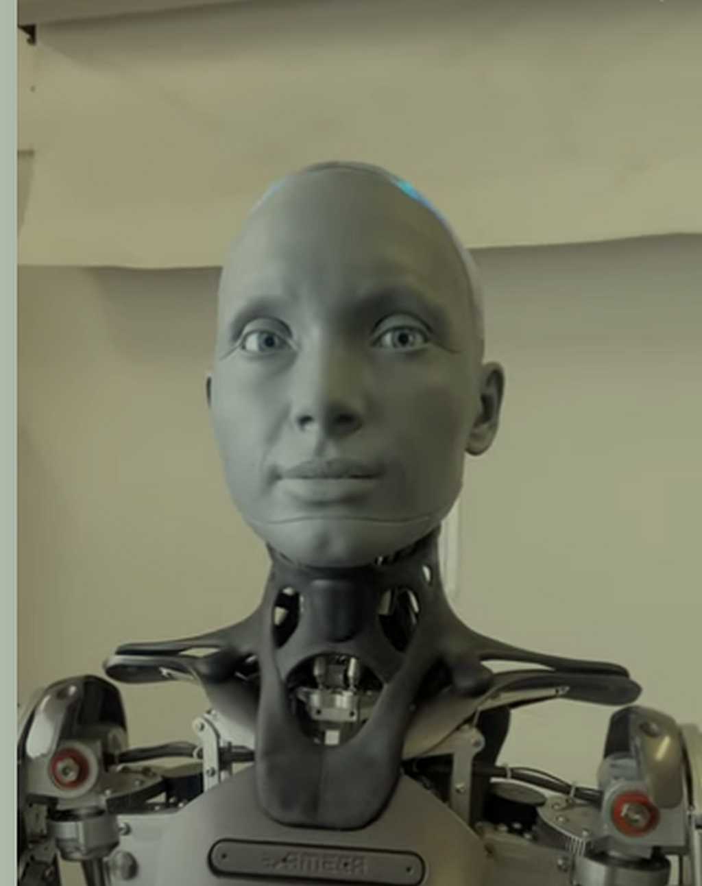 „Najnapredniji“ humanoidni robot na svetu Ameka otkriva šta misli kakav ...