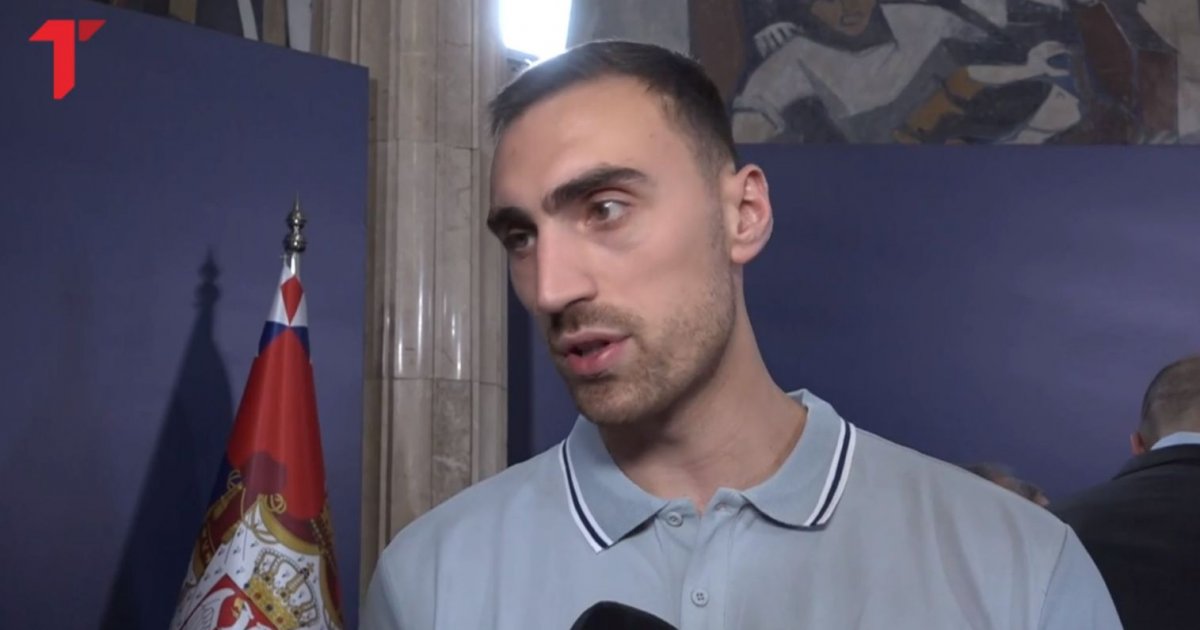 Milutinov poslao dirljivu poruku: "Zbog njega smo dobili vetar u leđa, on nam je dao krila ...