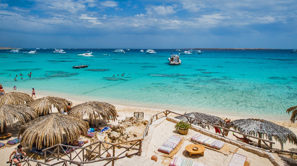 Kada ovih dana pomislite na more, to je zasigurno Crveno more! Hurgada iz prve ruke, uvek ...