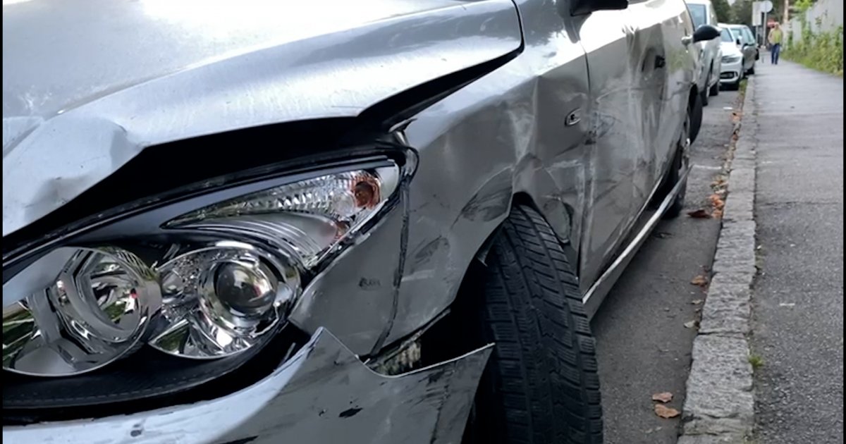Prve fotografije uništenih automobila na Vračaru - Telegraf.rs