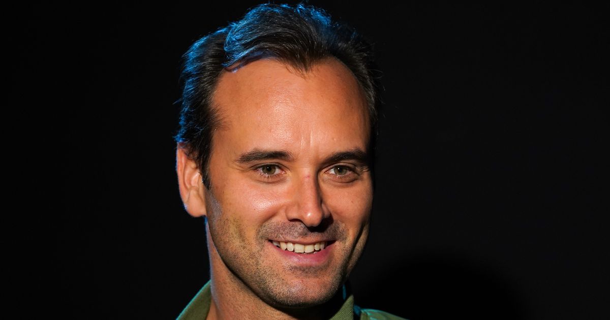 Ko je žena Radovana Vujovića: Ova lepa doktorka je osvojila glumca, a samo jednom su se pojavili ...