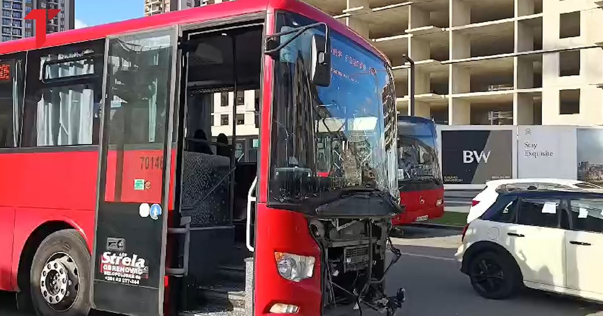 Sudar dva autobusa nedaleko od Palate pravde - Telegraf.rs