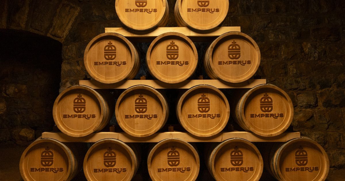 Najbolja i najstarija srpska rakija se prodaje na aukciji - Telegraf Biznis