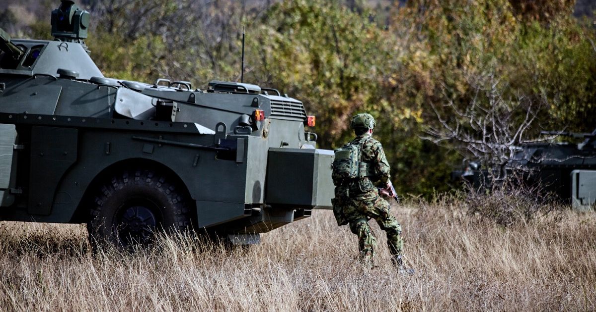 Taktička obuka u Oklopno-izviđačkom bataljonu - Telegraf.rs