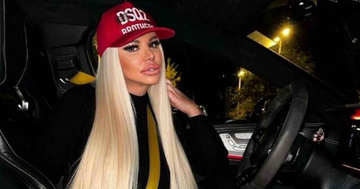 Dara se oglasila nakon što je njen maloletni sin objavio snimak iz besne mašine: ""Zna da vozi ...