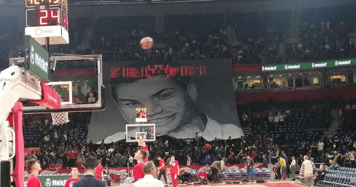 Delije pred derbi izdale saopštenje posvećeno tragično ubijenom ...