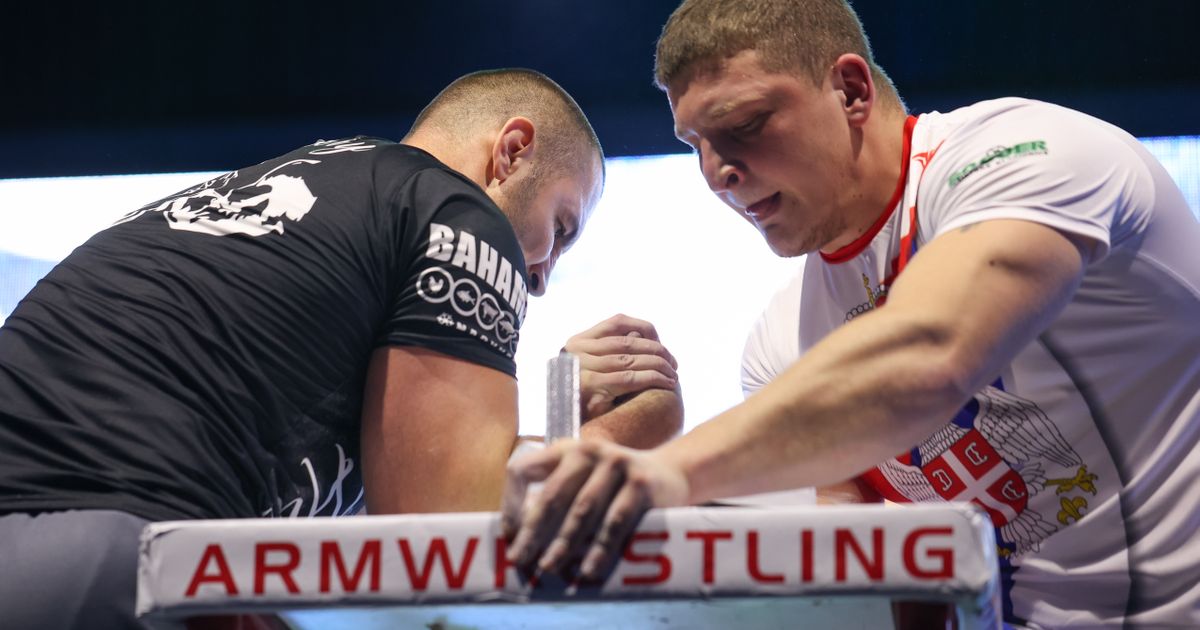 Četrnaesto državno prvenstvo Srbije u obaranju ruke: Veliki spektakl 16 ...