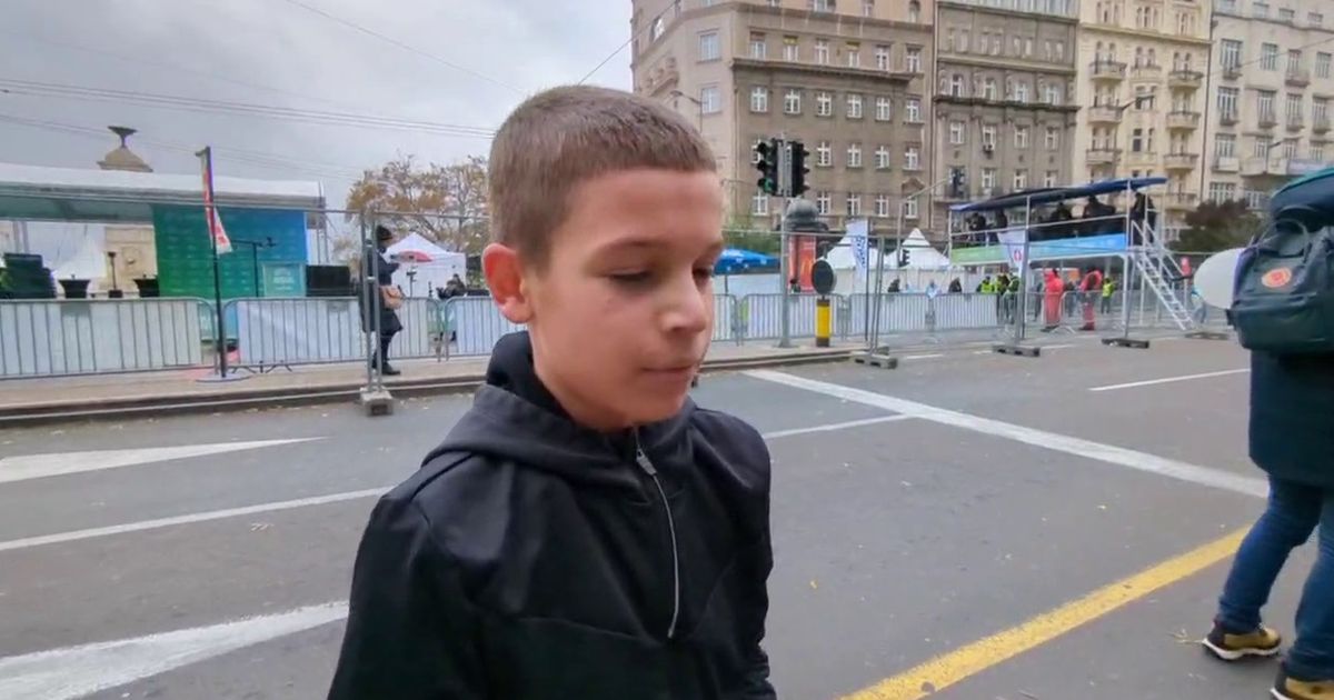 Matija Miladinović je pobednik porodične trke Beogradskog polumaratona ...