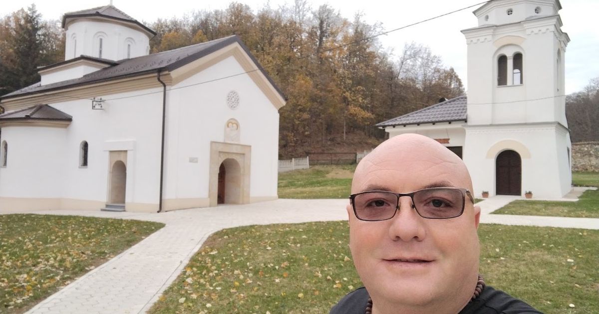 Vladica se uhvatio ukoštac sa pacovom: Vatrogasac hvata živuljke od ...