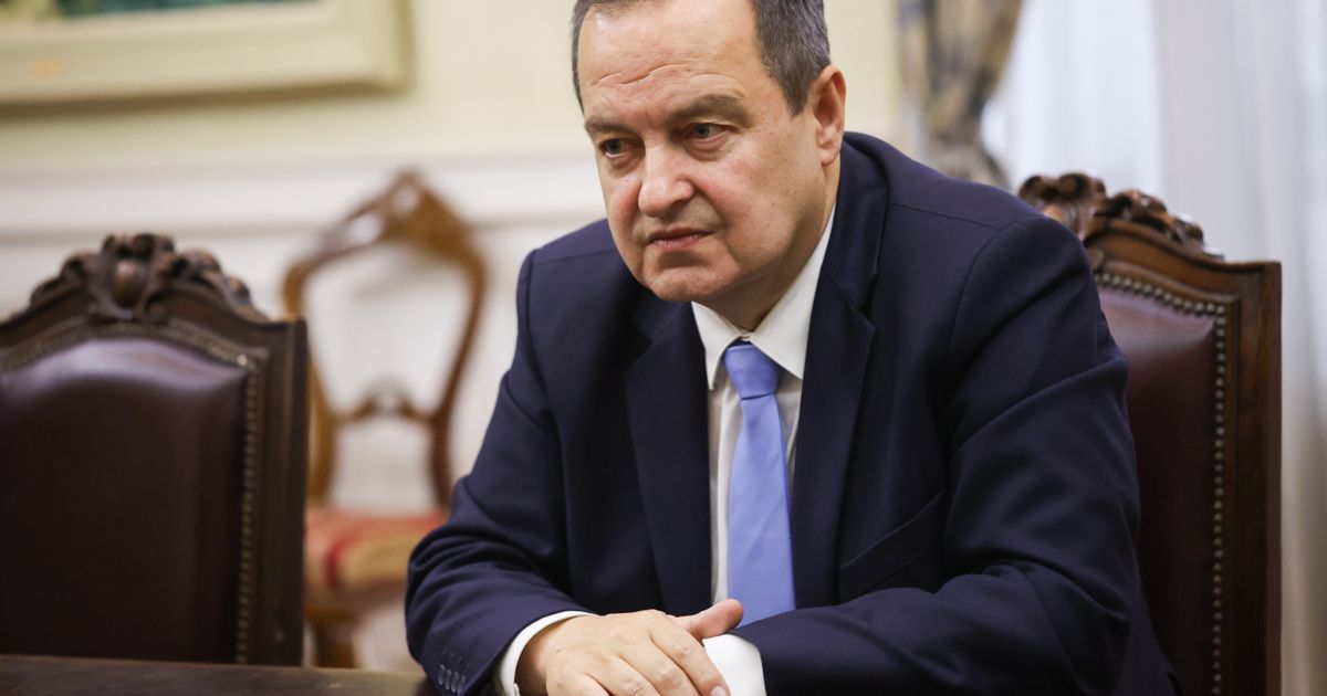 Dacic arrives in Kampala for the 19th Summit of the Non-Aligned ...