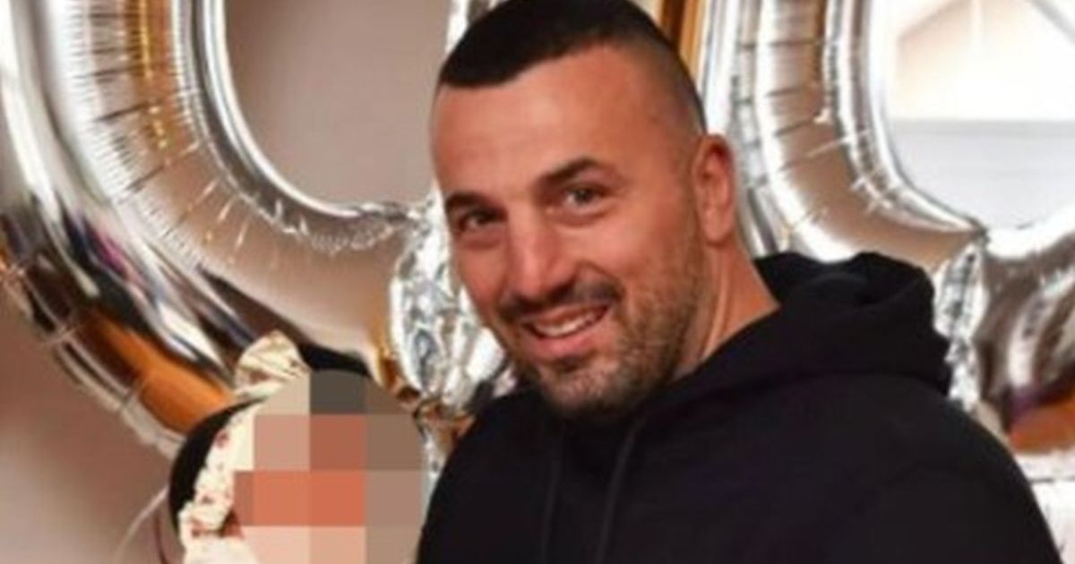 Vladimir Tomović nikada srećniji, objavio sliku sa bebom - Telegraf.rs