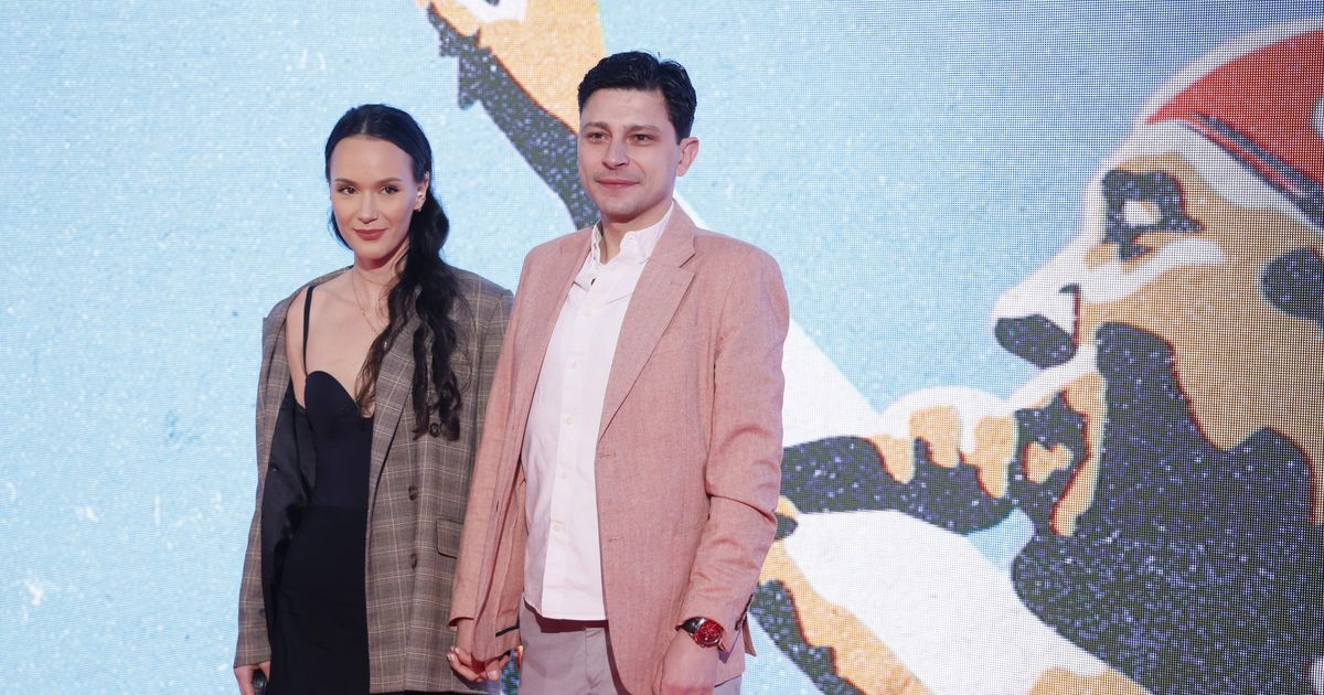 Oženio se Marko Janketić! Glumac sa Marijom ima dve ćerke, a gala slavlje napravili posle mnogo ...