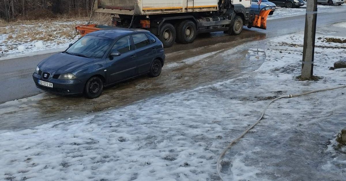 Selo Miroč okovano ledom: Meštani na velikim mukama - Telegraf.rs