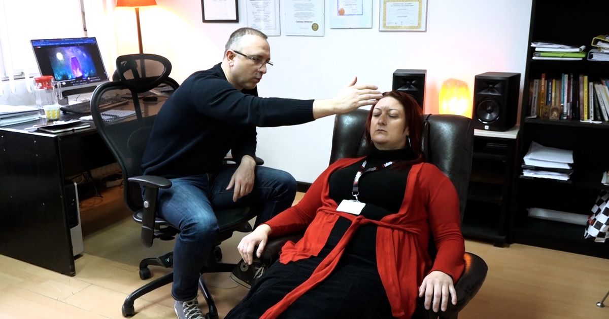 Bili smo na hipnoterapiji: Sve što ste želeli da znate o hipnozi, a ...