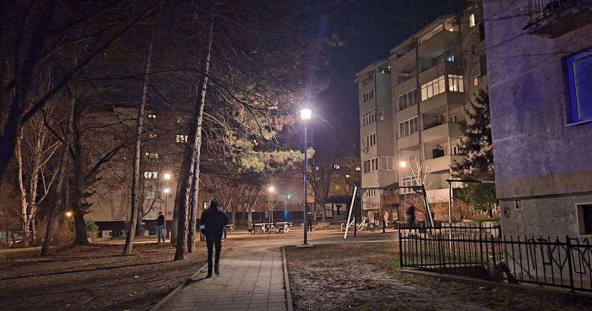 Prve slike s mesta pucnjave na Karaburmi, komšije u šoku: "Deca su mi se do malopre tu igrala ...