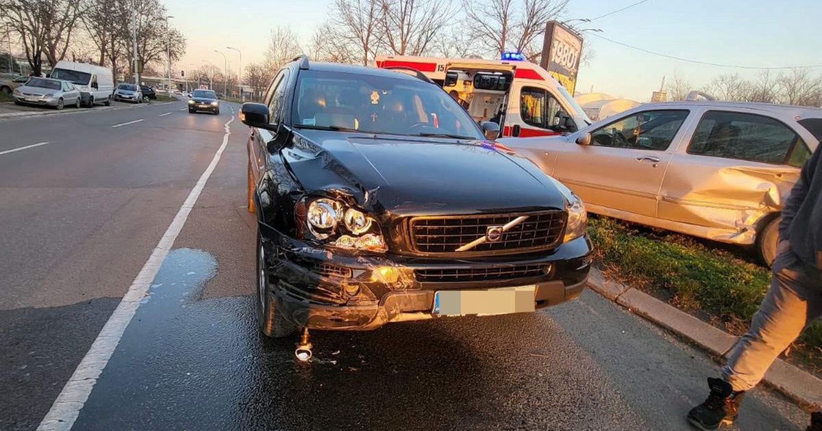 Lančani sudar kod Pančevca: Skupa vozila slupana u sekundi, delovi po ...