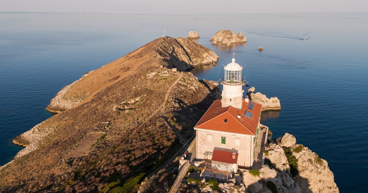 Ostrvo usred Jadranskog mora: Ptice i talasi jedini su stalni posetioci ...