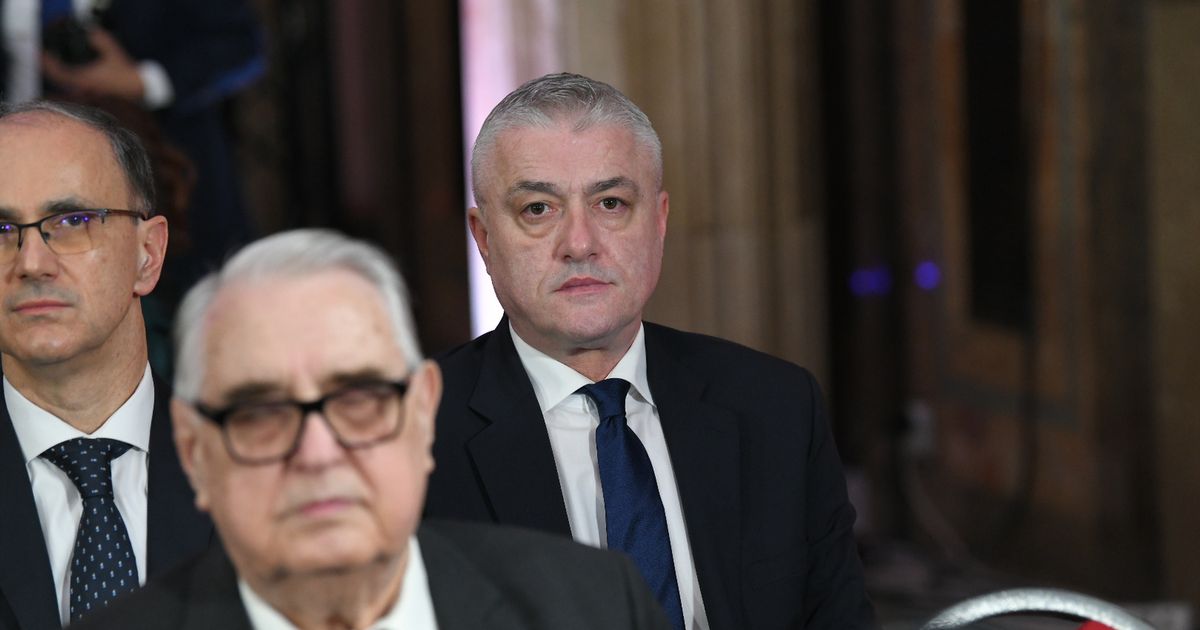 Predsednik Srbije Vučić odlikovao Košarkaški savez Srbije: Orden ...