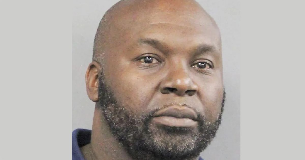 Osumnjičeni za ubistvo koji je na spektakularan način pobegao iz ...