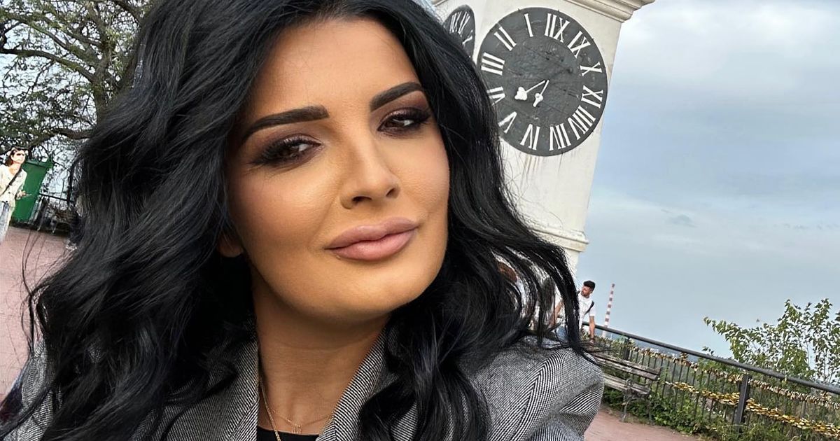 Nikad provokativnija, Milena pokazala vrelo izdanje: Čipkana bluza i bujni dekolte, posebno za ...