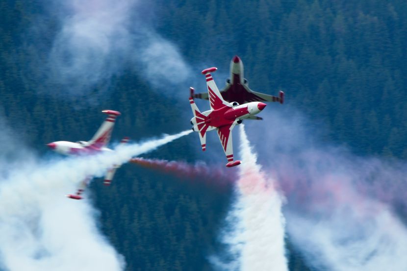 Türk Yıldızları: Turske zvezde, akrobatska grupa vojnih aviona kojom ...