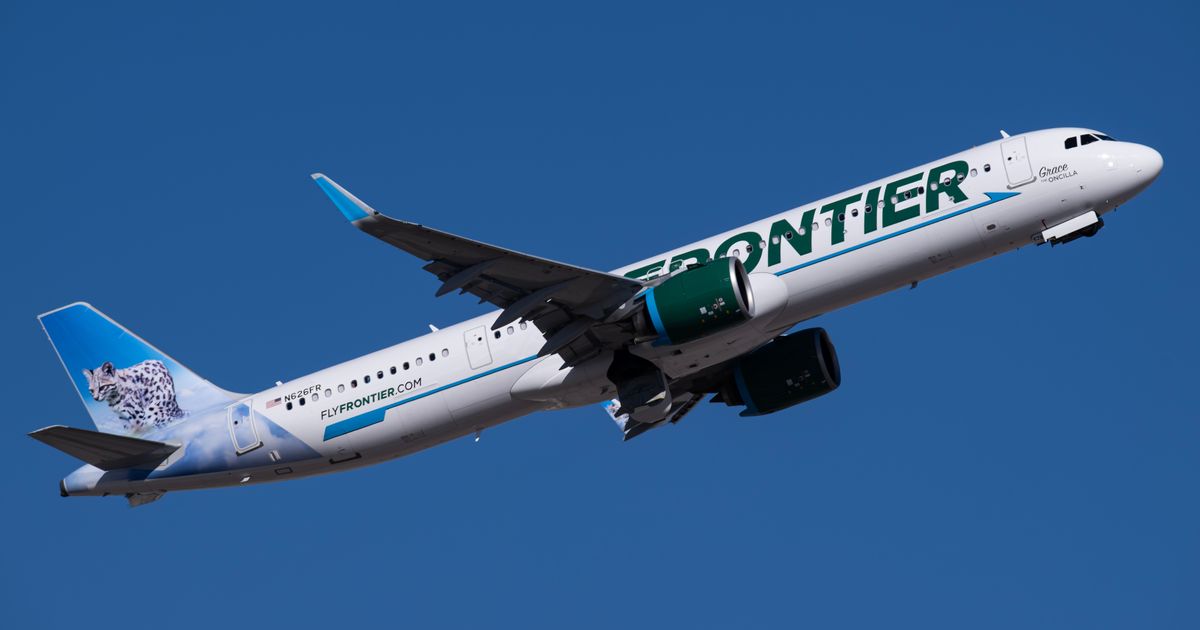 VIDEO: Putnik palio upaljač tokom leta – avion kompanije Frontier ...