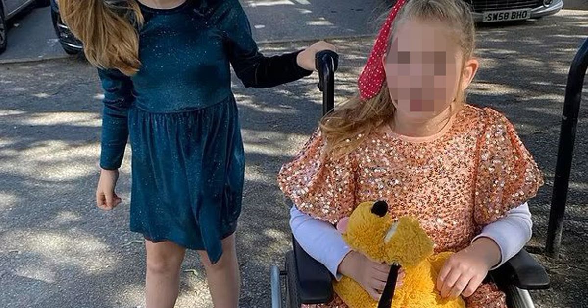 Obrisali devojčicu sa posebnim potrebama sa školskih fotografija: Majka ...