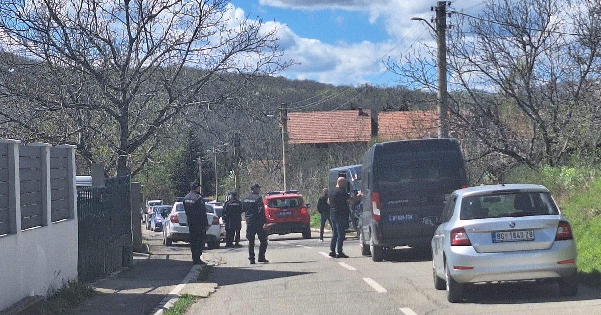 Policija češljala kuće u Banjskom Polju: Sada se povlače iz mesta gde je Danka (2) nestala ...