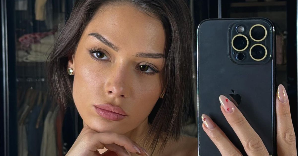 Anja Bla kao grčka boginja na plaži: Čednost, nevinost i seksepil u ...