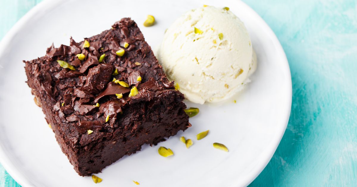 Brza poslastica i zdrav doručak: Čokoladna pečena ovsena kaša sprema se ...