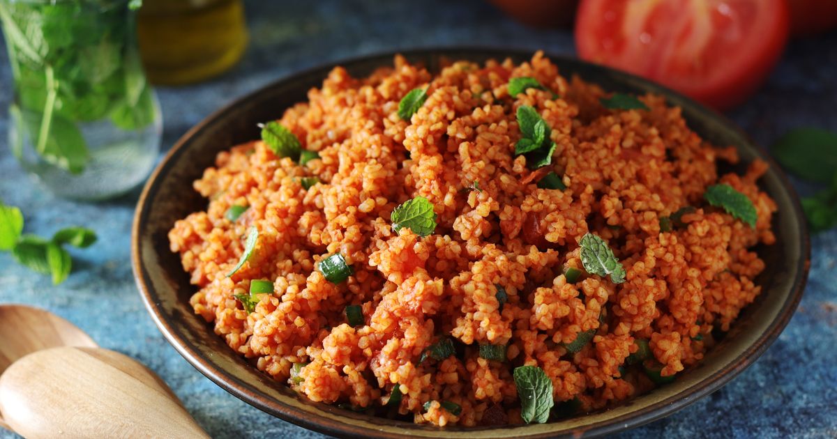 Recept za osvežavajući bulgur pilav sa svežim začinskim biljem: Lagano ...