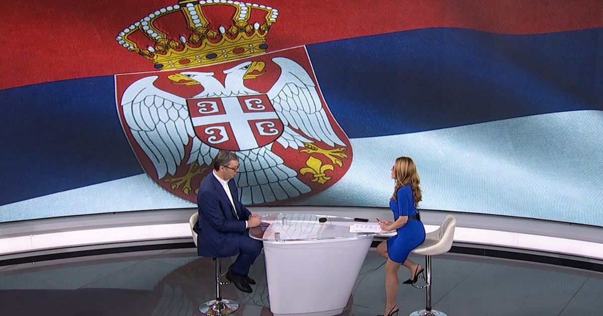 Vučić: Plate i penzije su redovne, razmišlja se da se, kada dođe vreme ... Vučić: Plate i penzije su redovne, razmišlja se da se, kada dođe vreme ...