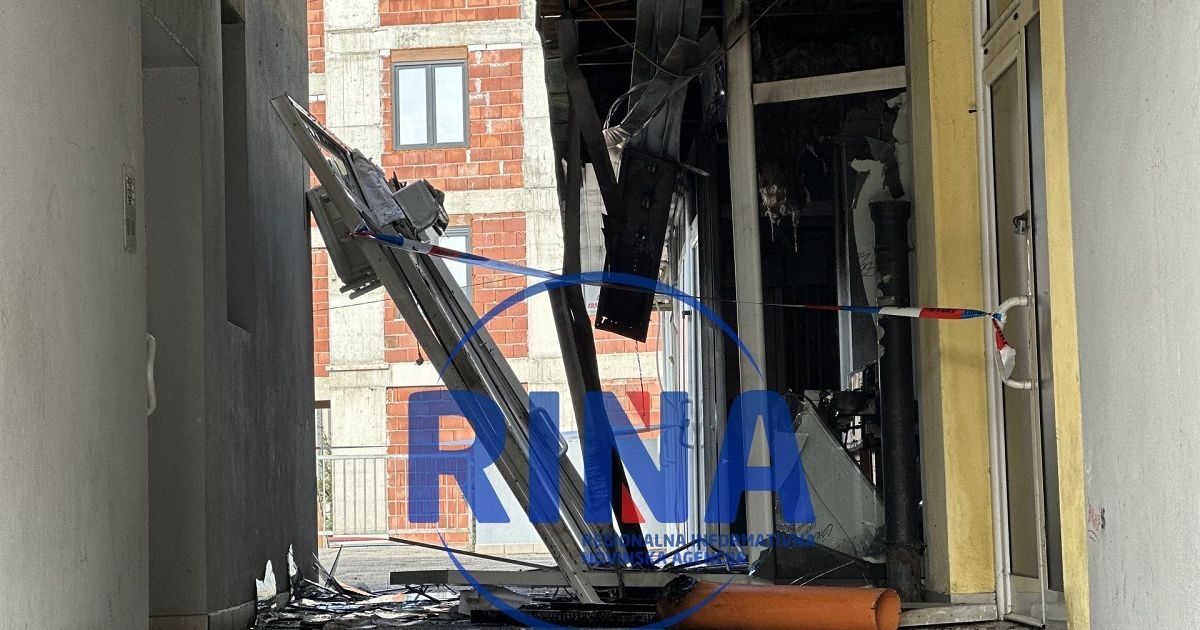 Prve slike požara u centru Čačka: "Čula se eksplozija, pa sirene ...