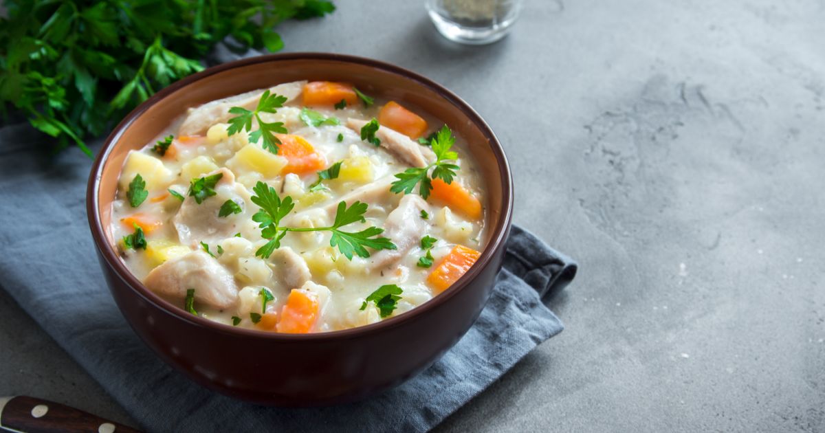 Pileći ajmokac, jelo koje vraća u detinjstvo: Ručak po pravom bakinom ...