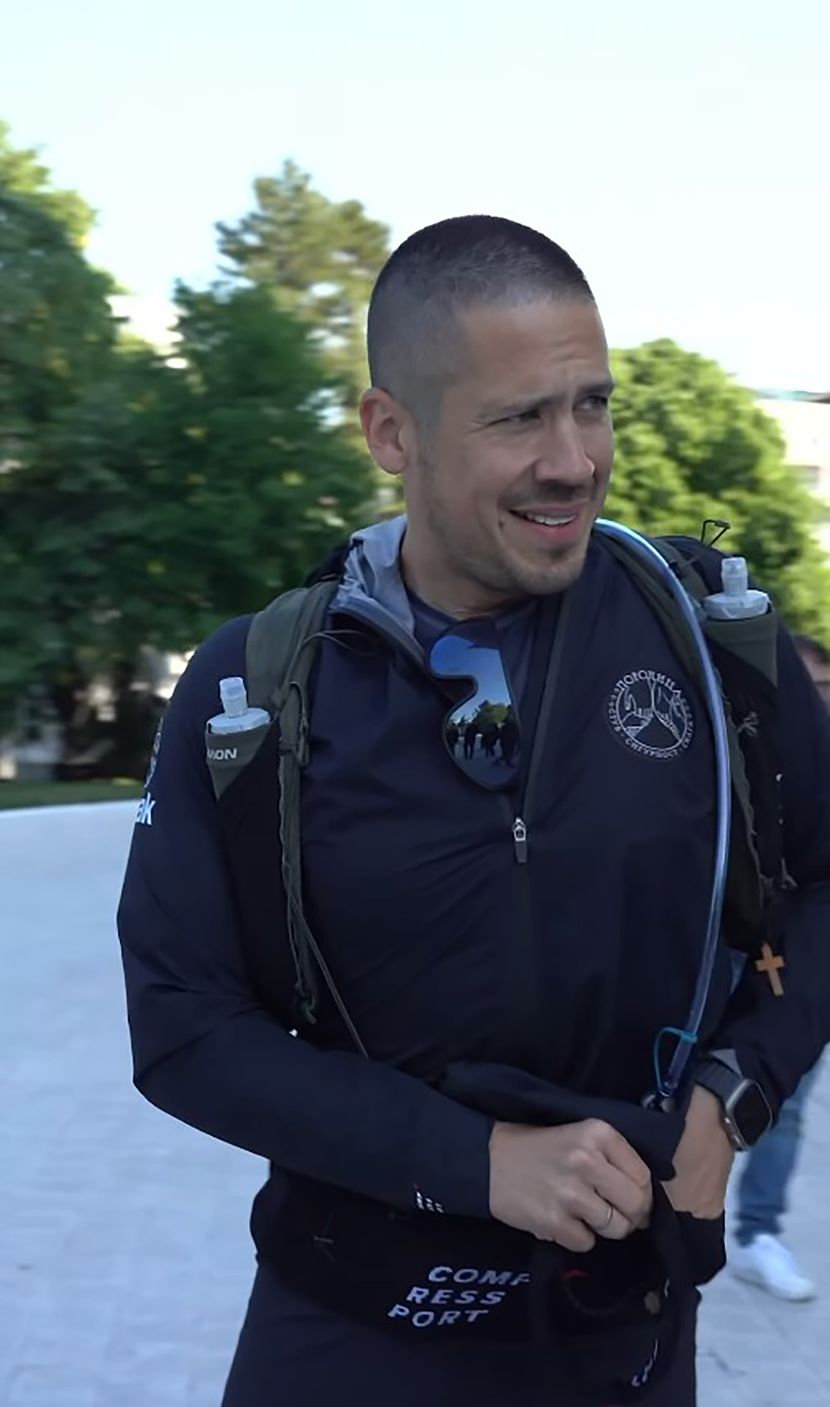 Nikola Rokvić oborio sopstveni rekord! Krenuo na pešačenje dugo 1.060km ...