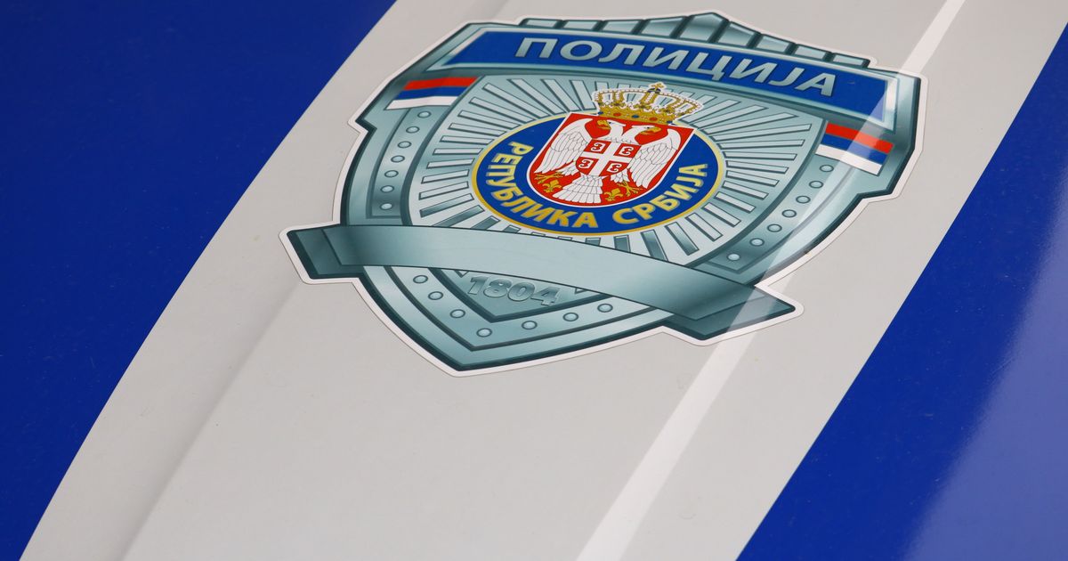 Pretio makazama i nožem po radnjama u Zemunu i Novom Beogradu: Pritvor ...