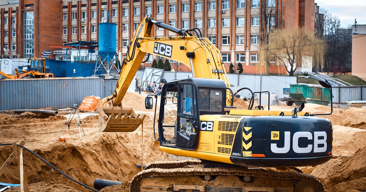 Carinska evidencija otkrila istinu: Britanski proizvođač radnih mašina ...