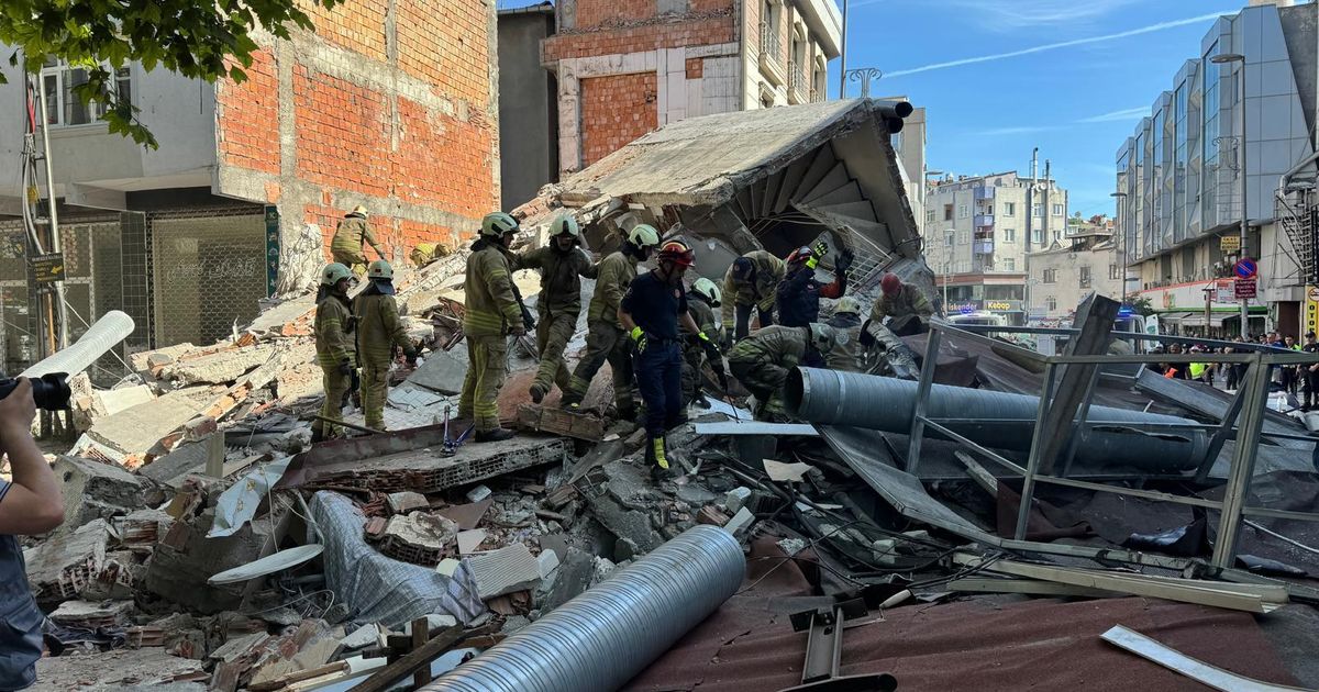 Srušila se zgrada u Istanbulu, više ljudi zarobljeno ispod ruševina: Pojavio se prvi snimak sa ...