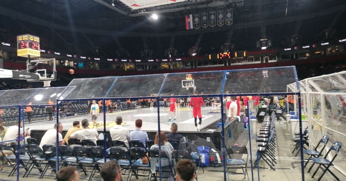 Pogledajte kako izgleda Arena pred derbi: Delegacija Zvezde i klupa će ...
