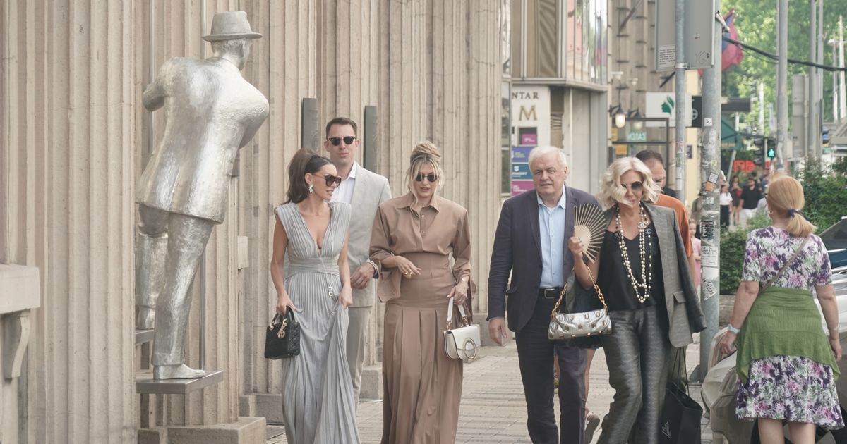 Ceo RTS došao na gala svadbu Kosjerine - Telegraf.rs