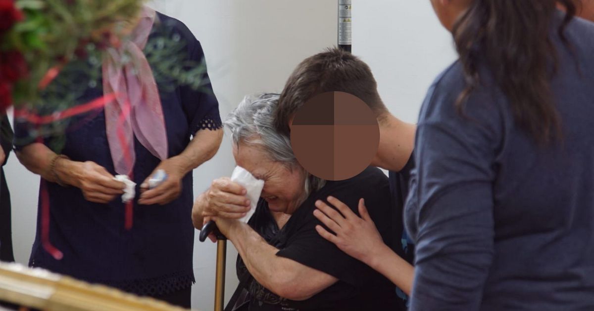 Ovo je sin Zokija Šumadinca kojeg je šoumen krio: Neutešan plače i grli ...