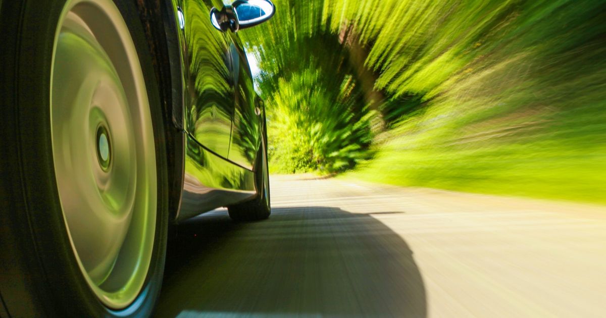 Drama u Zenici: Sin izveo oca na ulicu i molio vozače da ga pregaze - Vesti - Telegraf.rs