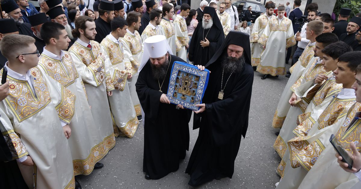 Sutra je Spasovdan: Svečano dočekane mošti Justina Ćelijskog i ...