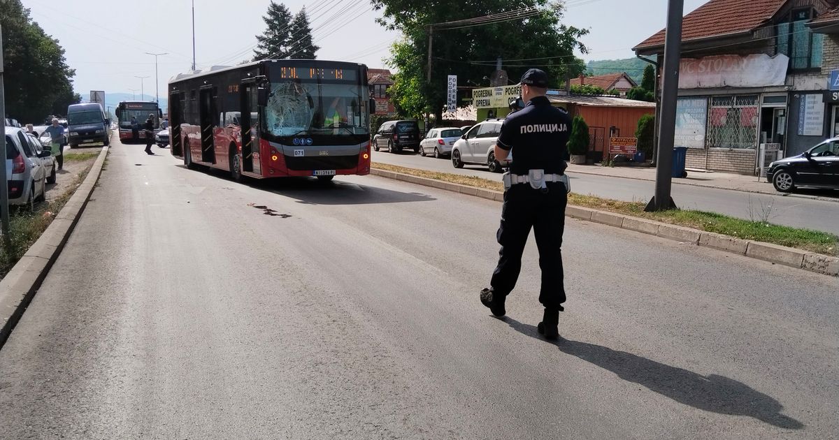 Poznato stanje mladića kojeg je udario autobus u Nišu - Vesti - Telegraf.rs Poznato stanje mladića kojeg je udario autobus u Nišu - Vesti - Telegraf.rs