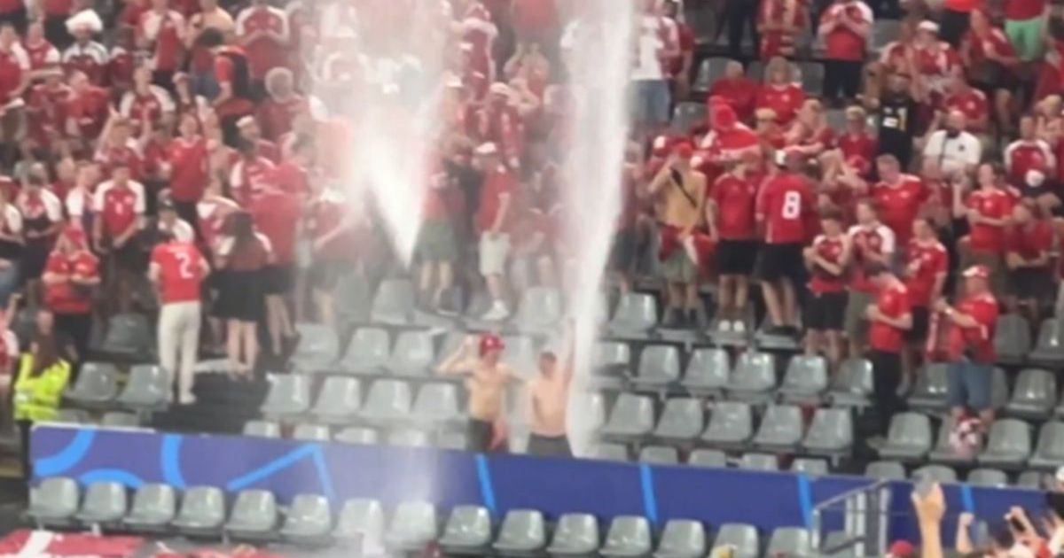 Najluđi snimak "potopa" sa meča Nemačka - Danska: Tuku gromovi, meč ...