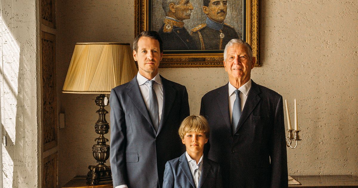 Prvi put u istoriji Karađorđevića ovakav portret: Tri generacije ...