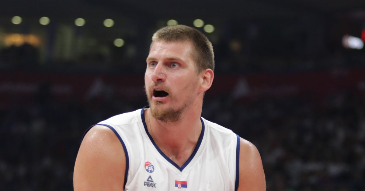 Jokić promenio izgled pred odlazak na Olimpijske igre: Potpuno se ...