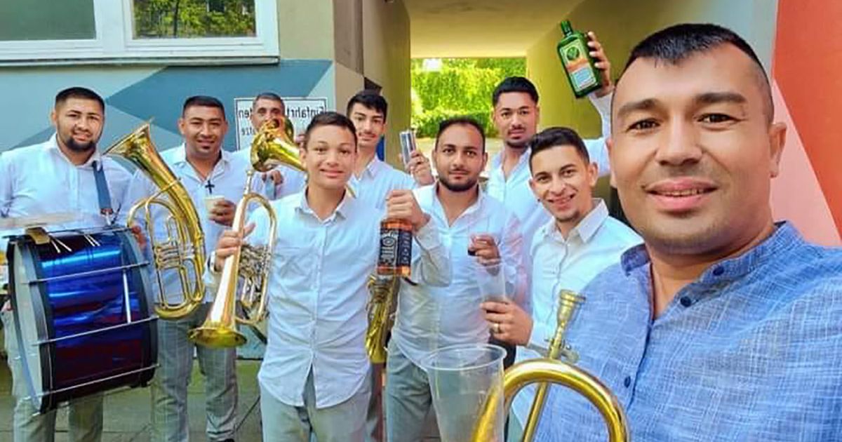 Prva truba Dragačevskog sabora u Guči Mihailo Zećirović iz Bojnika ...