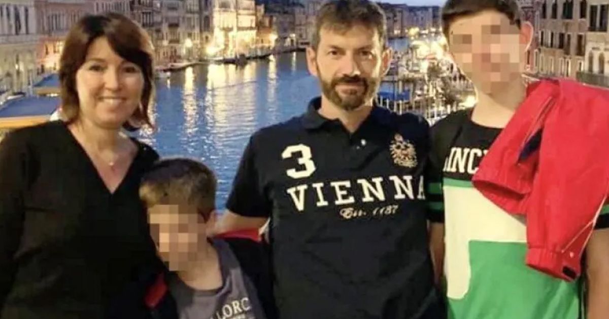 Mladić (17) do detalja opisao krvavi pir u kojem je ubio majku, oca i brata: "Ubo sam ga, viknuo ...